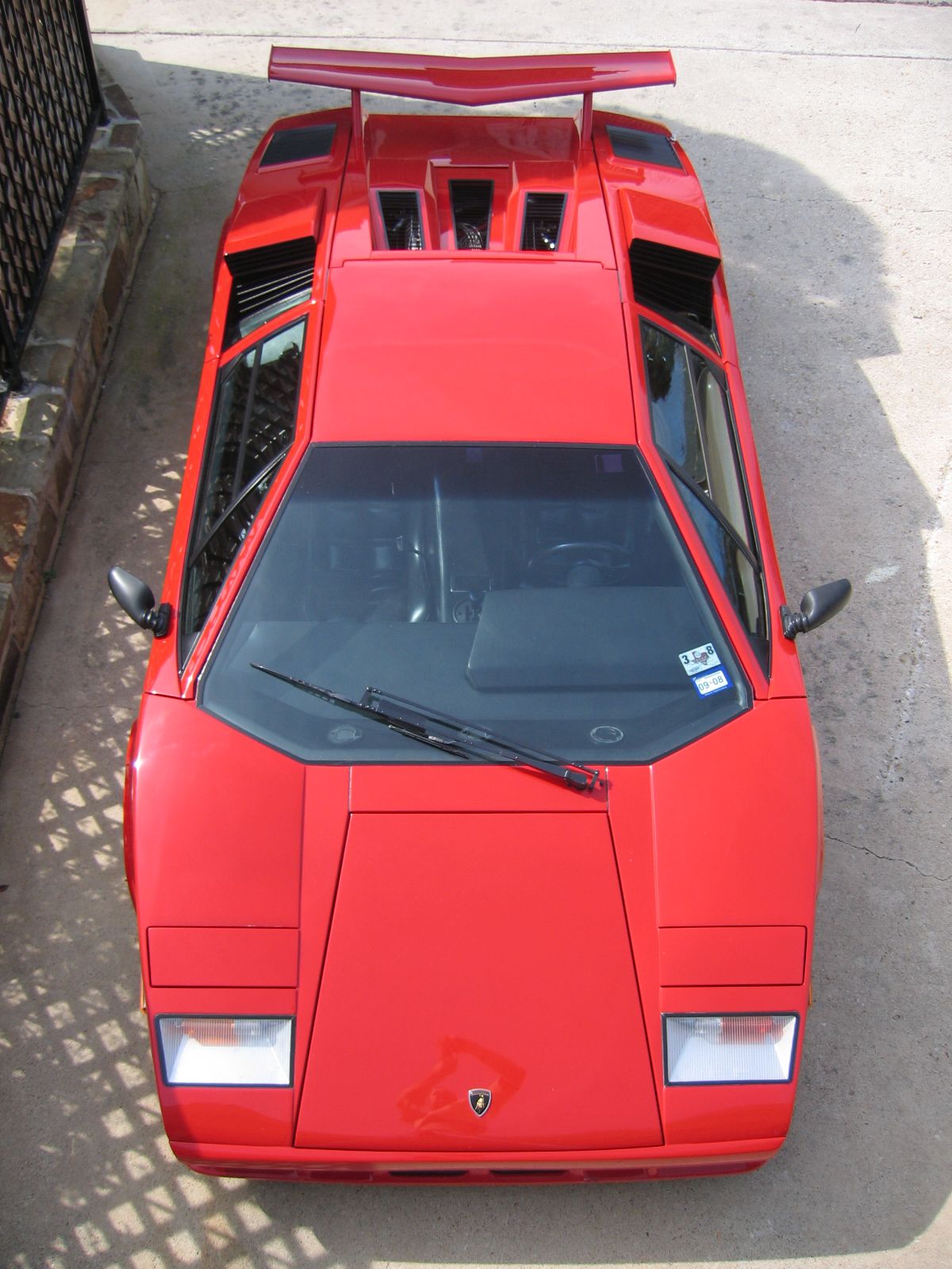 top photo of a Countach help - Archived Content - Lambo Power
