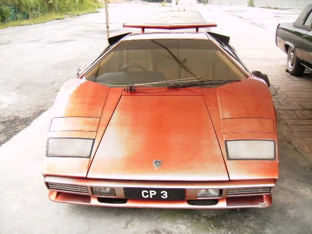Abandoned Countach - Automobili Lamborghini - Lambo Power