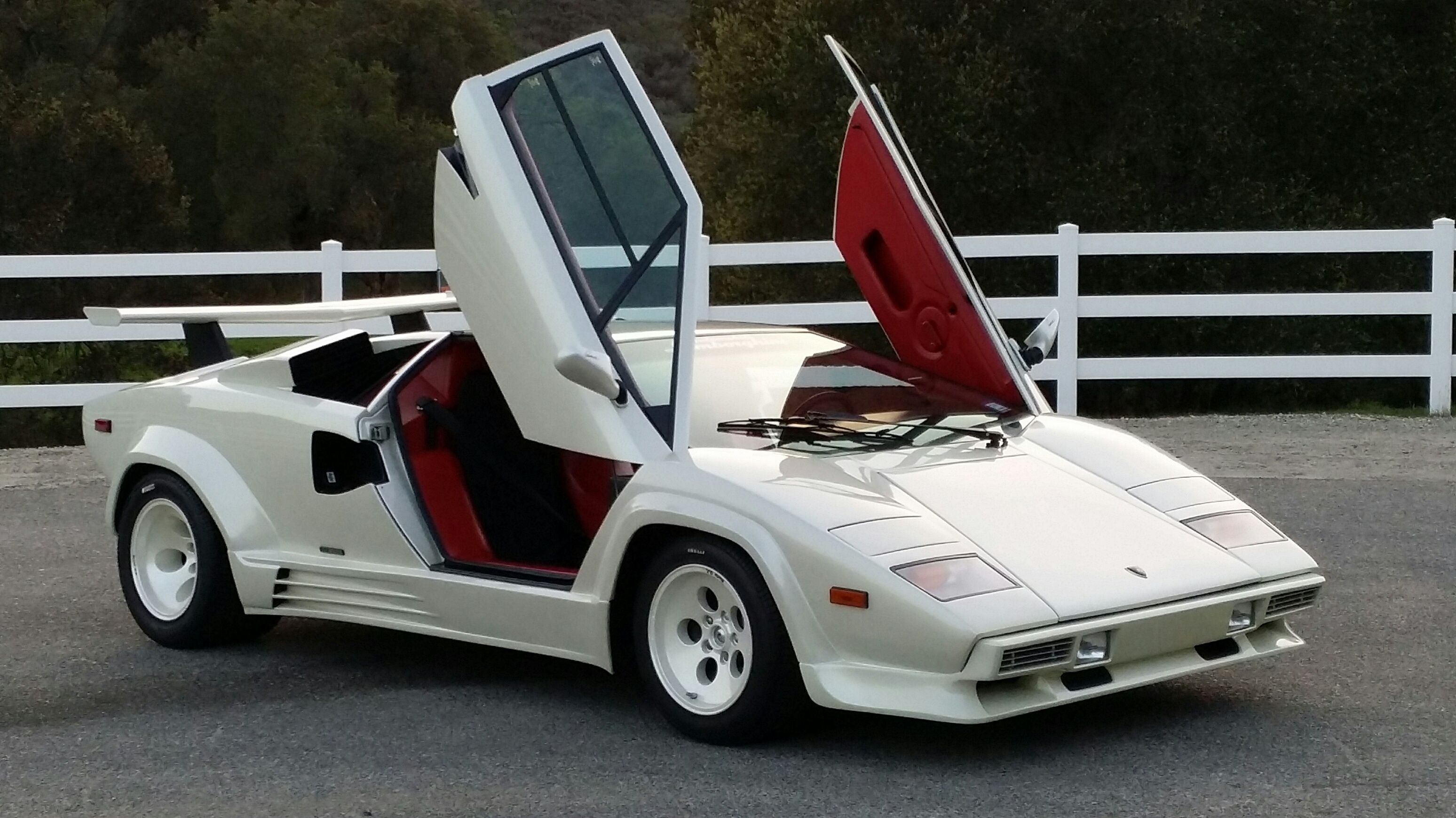 Murcielago vs Diablo vs Countach - Automobili Lamborghini - Lambo Power