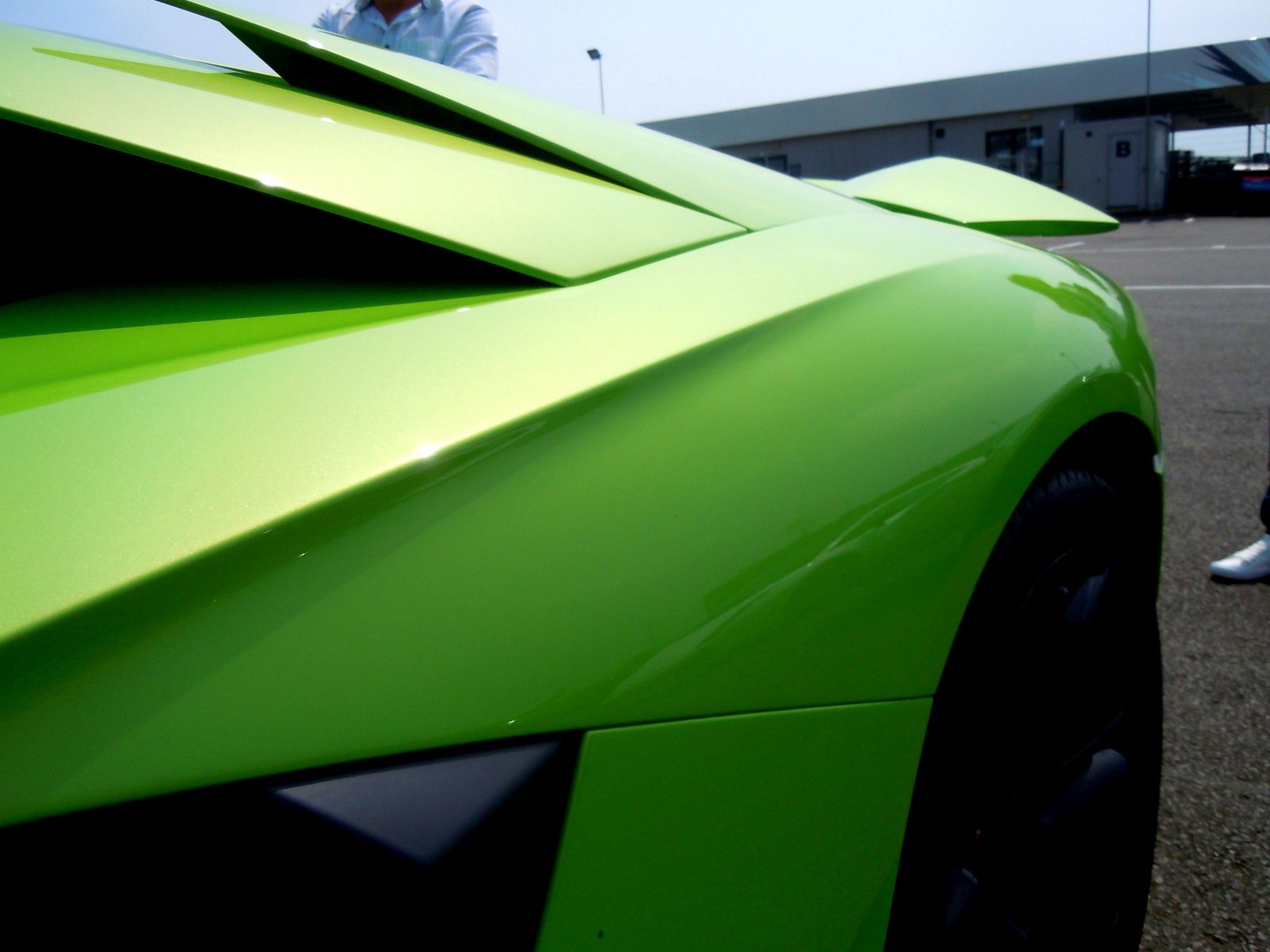 Aventador owners.. ever see your side vents open? - Archived Content ...