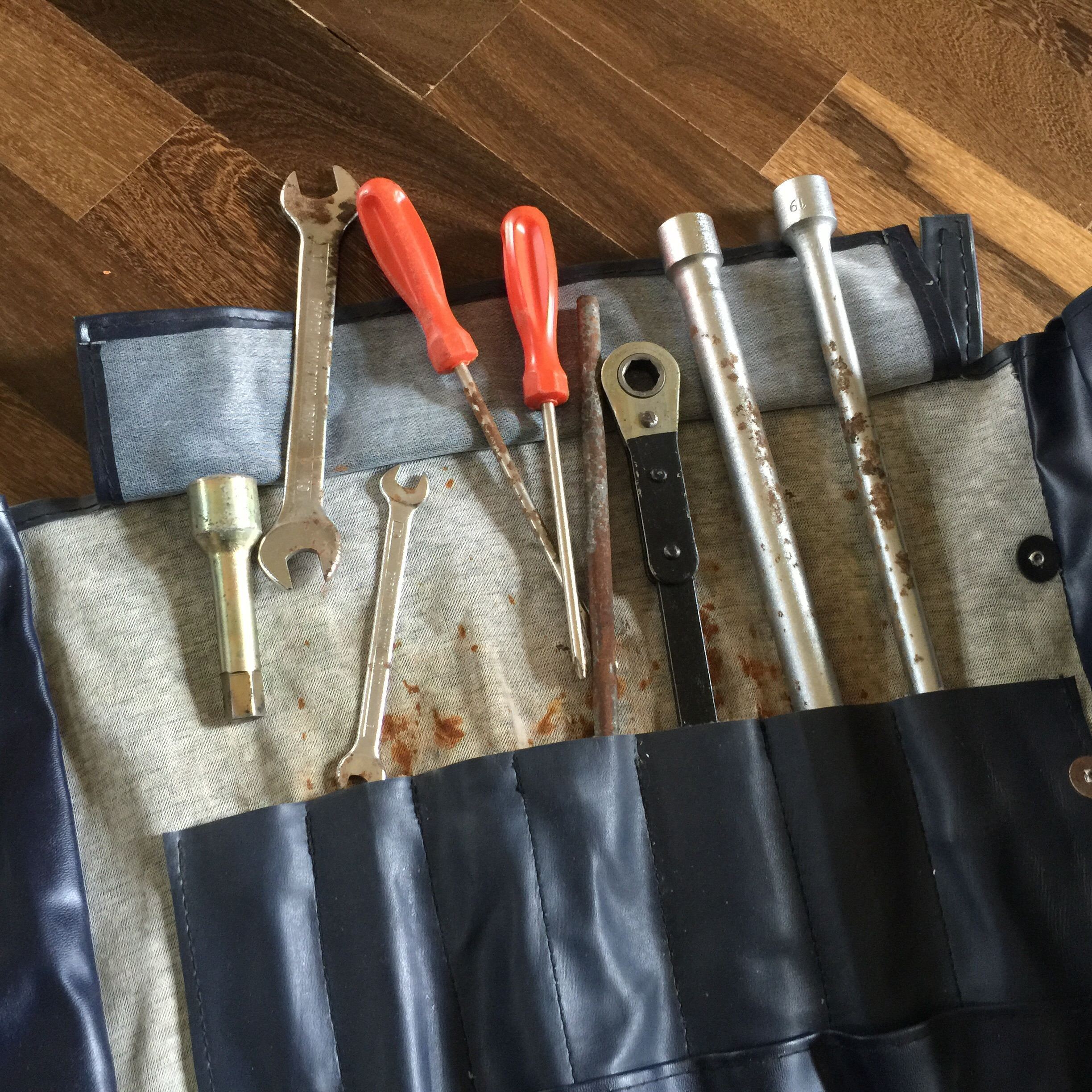 FS:Countach tool kit, factory original - Classifieds - Lambo Power