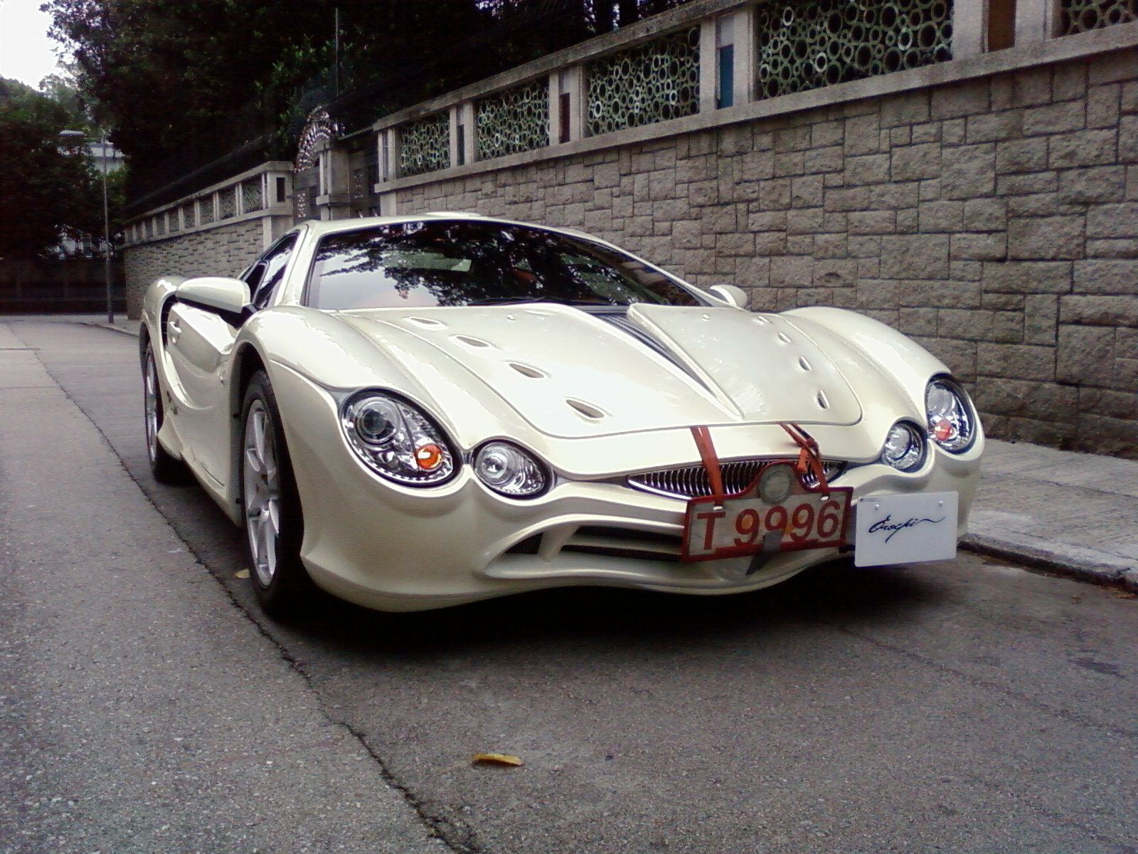 Odd Mitsuoka Japanese Kit Car I Spotted in Hong Kong last week ...