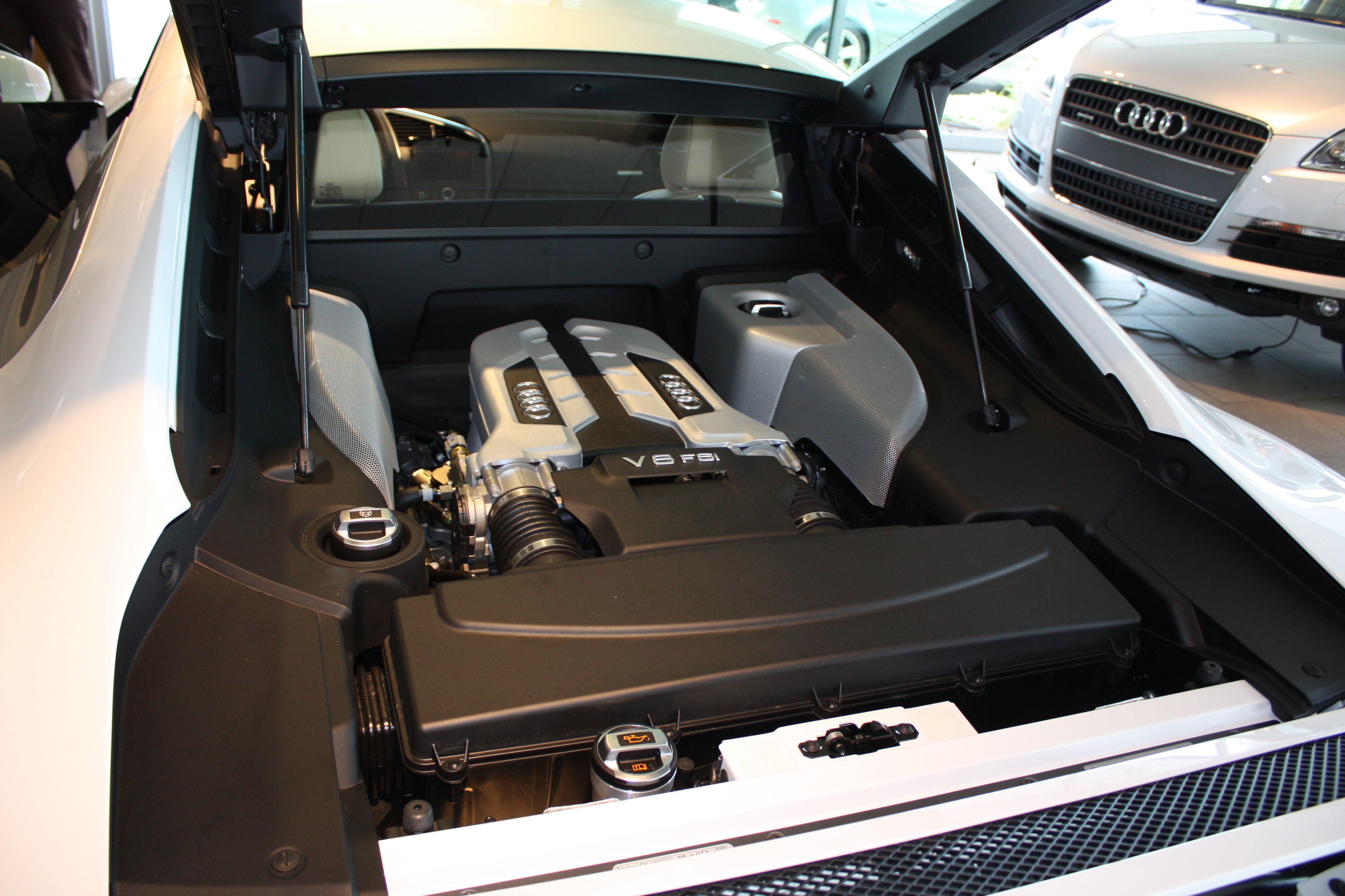 lets see those R8 pics - Archived Content - Lambo Power