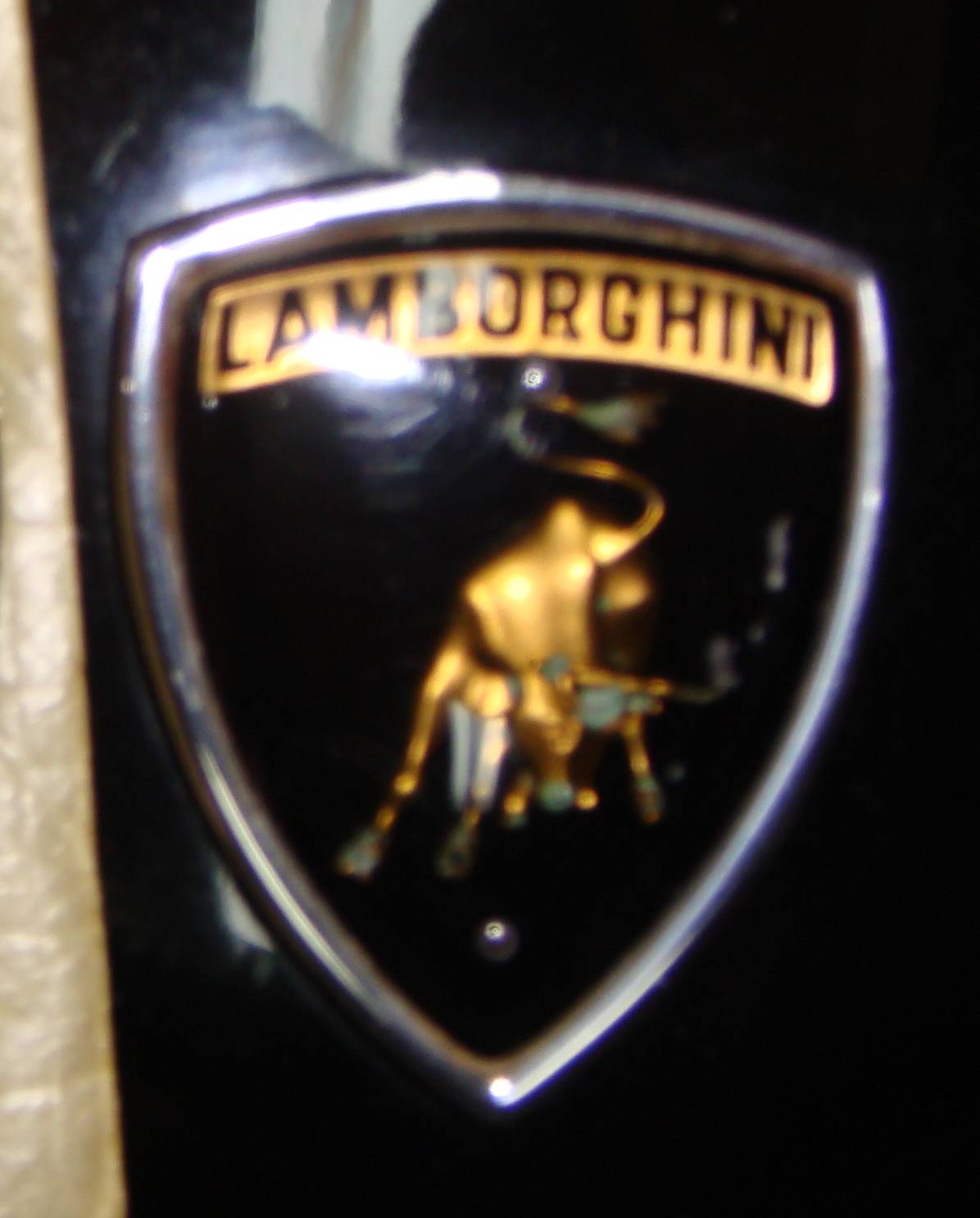 1983 Countach front badge - Archived Content - Lambo Power