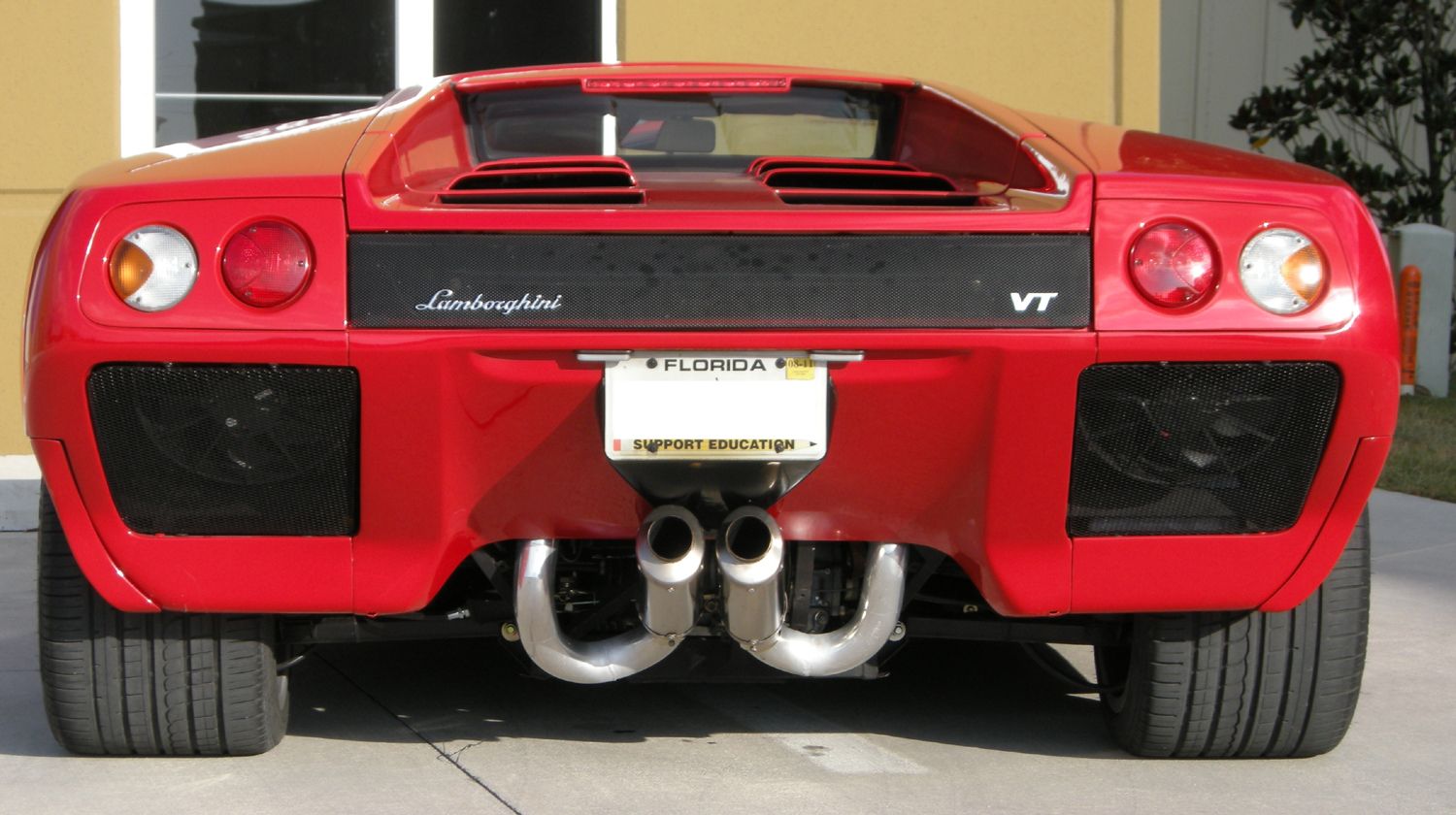 I have joint the club of no rear bumpers - Archived Content - Lambo Power