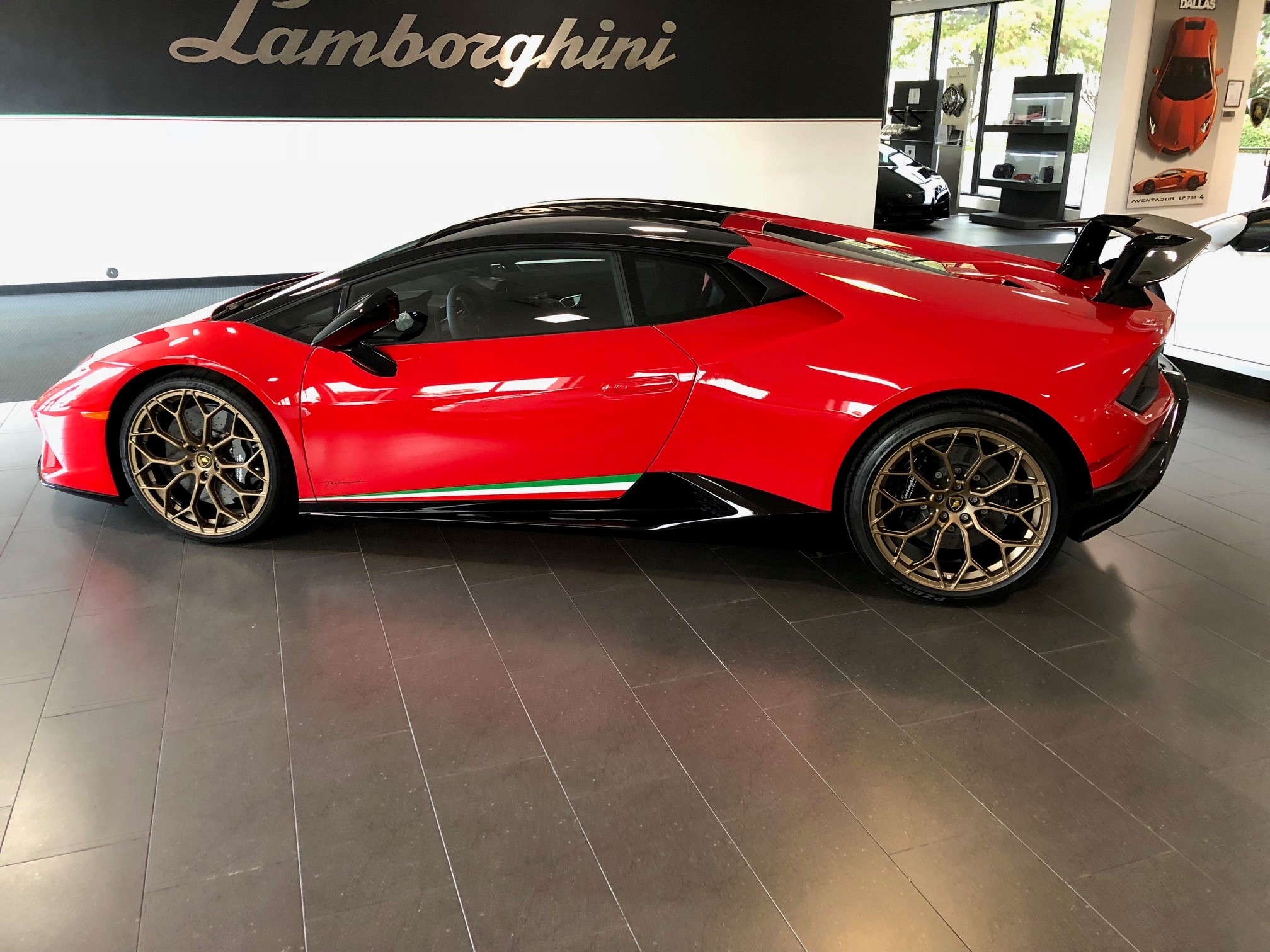 My 2018 Performante in Rosso Mars is here! - Archived Content - Lambo Power