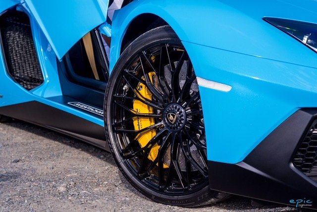 Blu Cepheus with bronze wheels? - Automobili Lamborghini - Lambo Power
